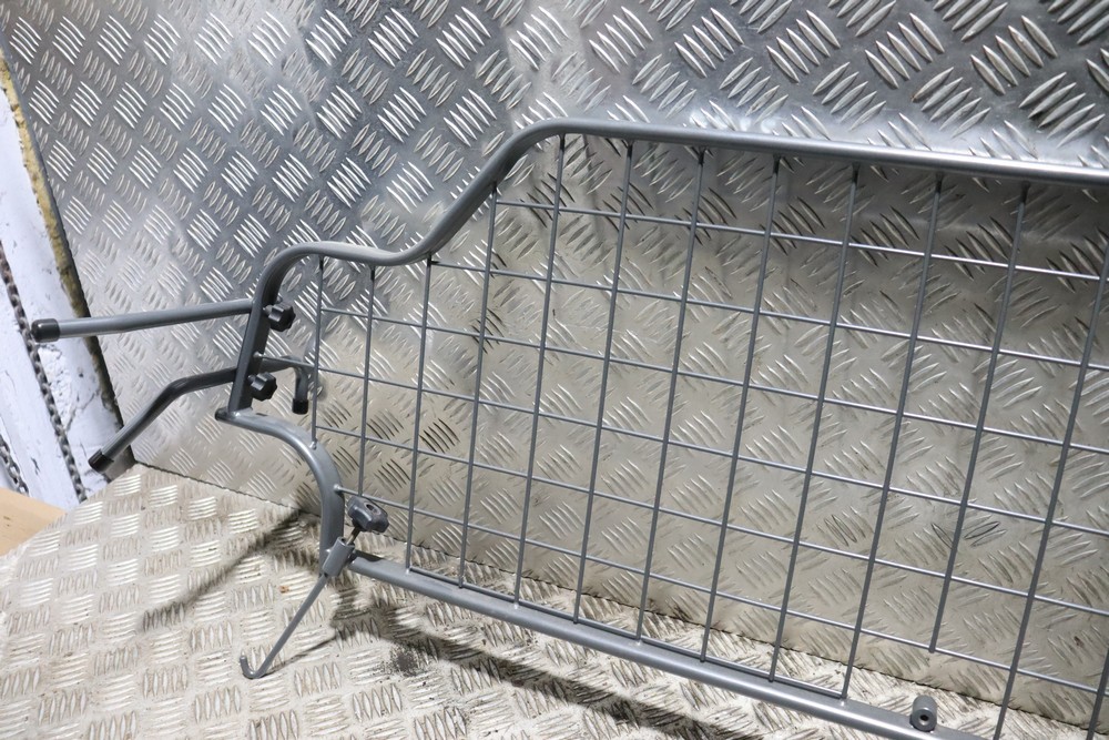 FORD FOCUS MK3 ESTATE DOG MESH GUARD PARTITION 2015-2018 EG66 – Gala Motors