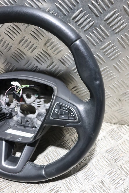 FORD FOCUS MK3 STEERING WHEEL WITH CONTROLS 2015-2018 EG66 – Gala Motors