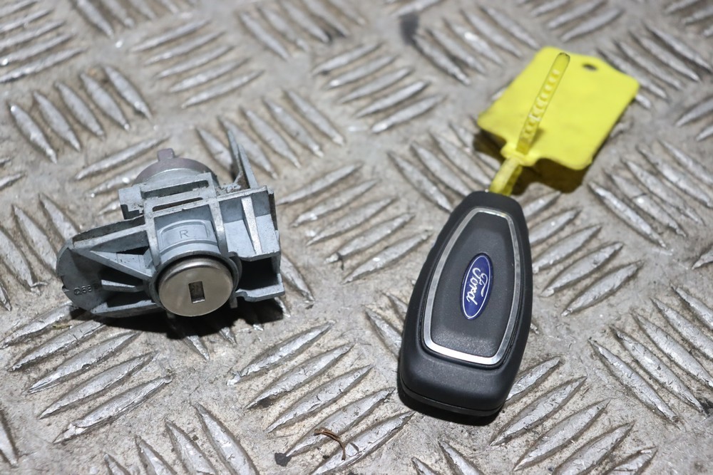 FORD FOCUS MK3 KEY DOOR LOCK 2015-2018 EG66 – Gala Motors