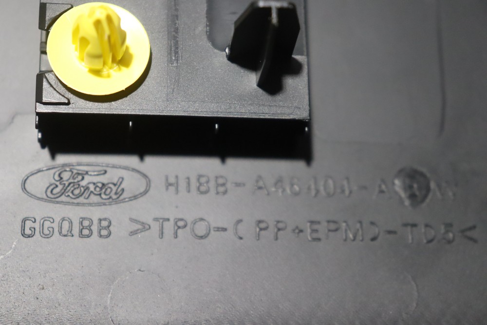 FORD FIESTA MK8 TAILGATE BOOT UPPER PILLAR TRIMS 2017-2020 EY67 – Gala ...