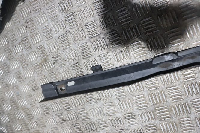 FORD FOCUS MK3 ST FRONT BUMPER UNDER RUN AIR DEFLECTOR 2011-2015 NX14F ...