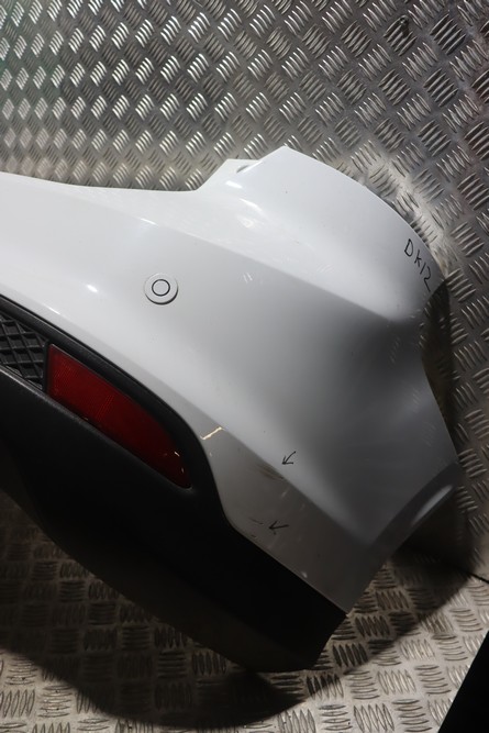 FORD FOCUS MK3 HATCHBACK REAR BUMPER COMPLETE IN FROZEN WHITE 2011-2015 ...