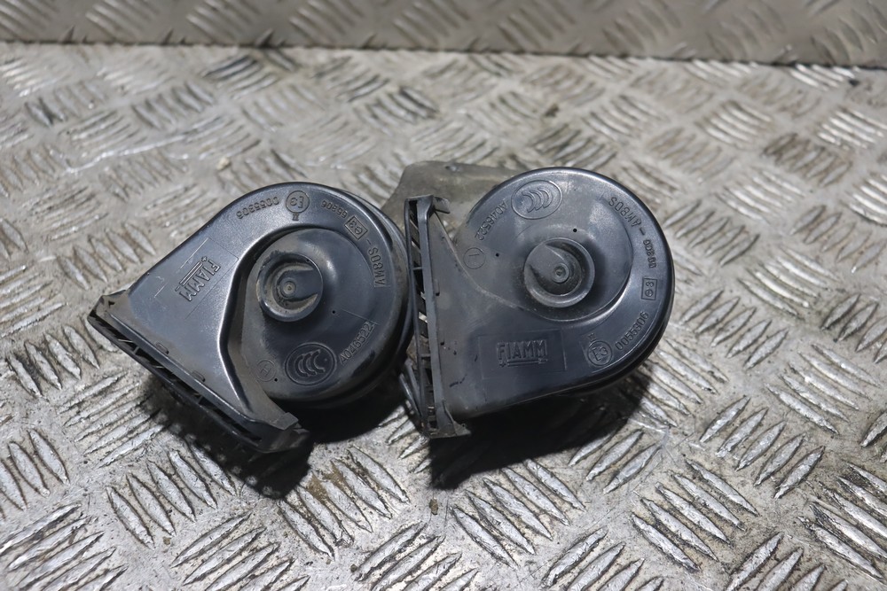 FORD FOCUS MK3 HORNS 2011-2015 DK12 – Gala Motors