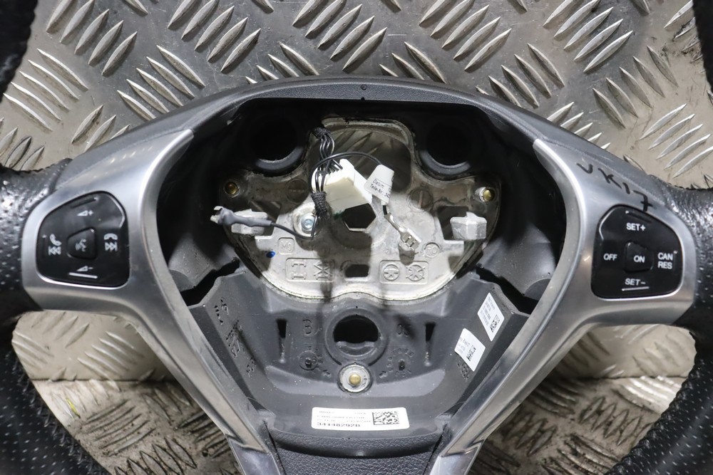 FORD FIESTA MK7 ST180 STEERING WHEEL WITH CRUISE CONTROLS(SEE PHOTOS)13 ...