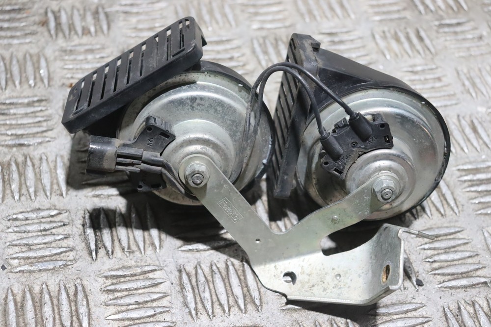 FORD FOCUS MK3 HORNS 2011-2015 YX61 – Gala Motors