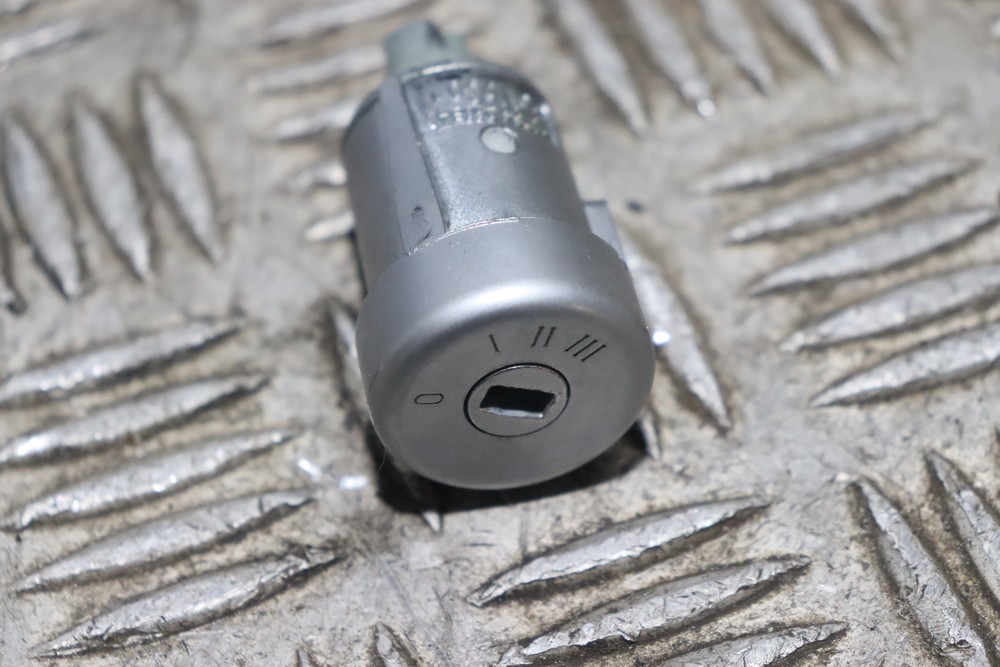 FORD FOCUS MK3 KEY DOOR LOCK IGNITION LOCK 2011-2015 YX61 – Gala Motors