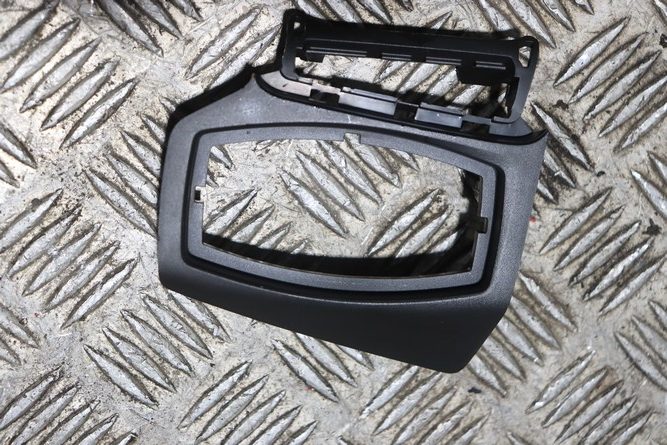 FORD FOCUS MK3 HEADLIGHT SWITCH SURROUND TRIM 2011-2015 YT63 – Gala Motors