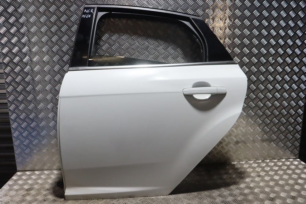 FORD FOCUS MK3 HATCHBACK NSR REAR DOOR IN FROZEN WHITE 2011-2015 AF64 ...