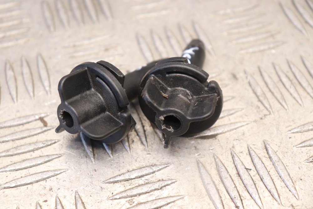 FORD GALAXY MK4 RADIATOR TOP HOLDER PINS 2016-2019 YS67 – Gala Motors