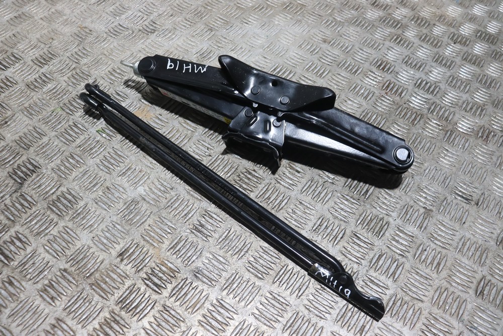 FORD TRANSIT CUSTOM MK8 CAR JACK WITH HANDLE 2018-2022 MH19 – Gala Motors