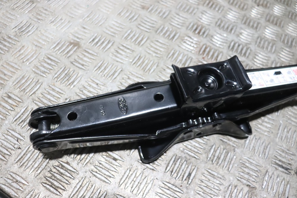 FORD TRANSIT CUSTOM MK8 CAR JACK WITH HANDLE 2018-2022 MH19 – Gala Motors