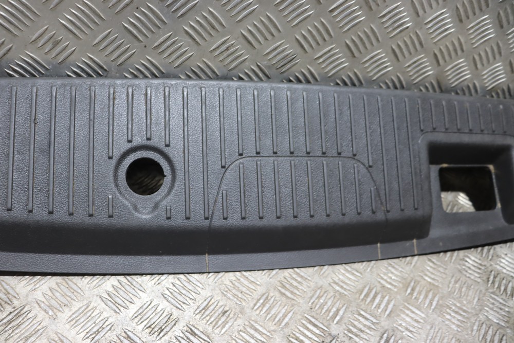 FORD TRANSIT COURIER MK1 SPORT BOOT STEP TRIM ET76-R40352-BEW 2014-2017 ...