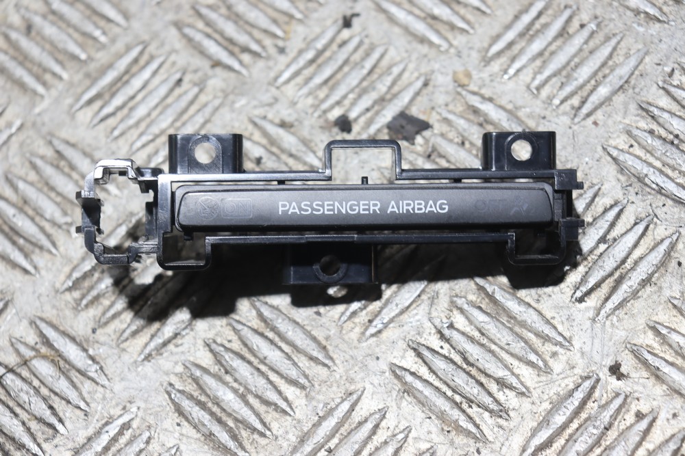 FORD TRANSIT CUSTOM MK8 PASSENGER AIRBAG SWITCH 2018-2022 BK21 – Gala Motors