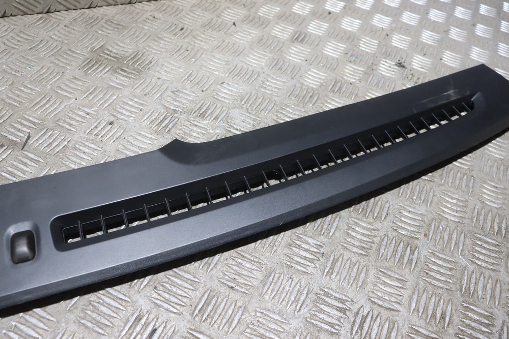 FORD RANGER MK3 DASHBOARD DEFROSTER TRIM GRILL EB3B41046B62CE3ZHE 2016 ...