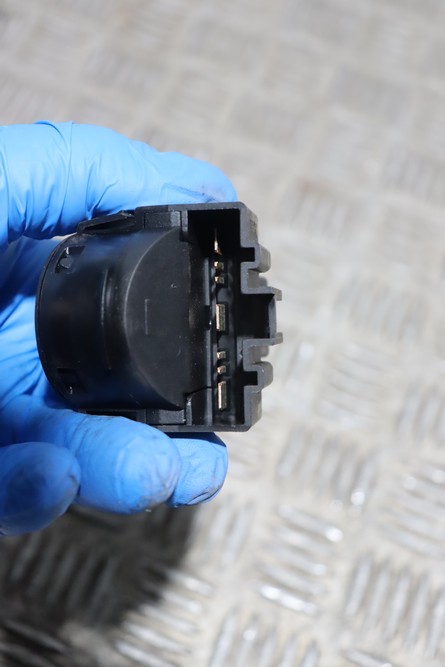 FORD RANGER MK3 IGNITION SWITCH 2016-2022 YO68 – Gala Motors