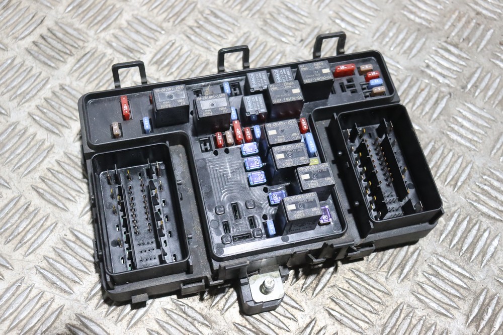 FORD RANGER MK3 ENGINE BAY FUSE BOX GB3T-14D068-KC_01 (SEE PHOTOS) 2016 ...