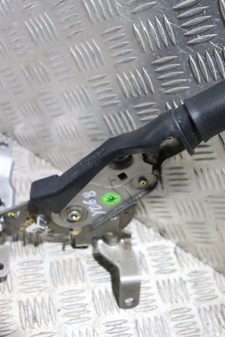 FORD RANGER MK3 HANDBRAKE 2016-2022 YO68 – Gala Motors