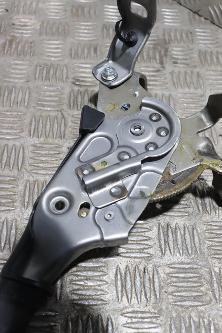 FORD RANGER MK3 HANDBRAKE 2016-2022 YO68 – Gala Motors