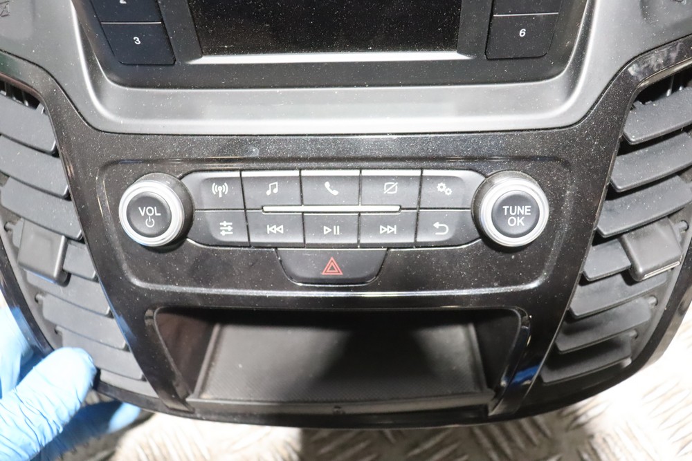 FORD TRANSIT CONNECT MK2 RADIO CONTROL DISPLAY SCREEN FASCIA TRIM 2019 ...