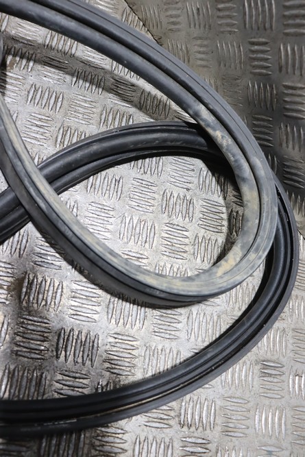 FORD TRANSIT CONNECT MK2 BOOT RUBBER SEAL (ON BODY) 2019-2022 GV20 ...