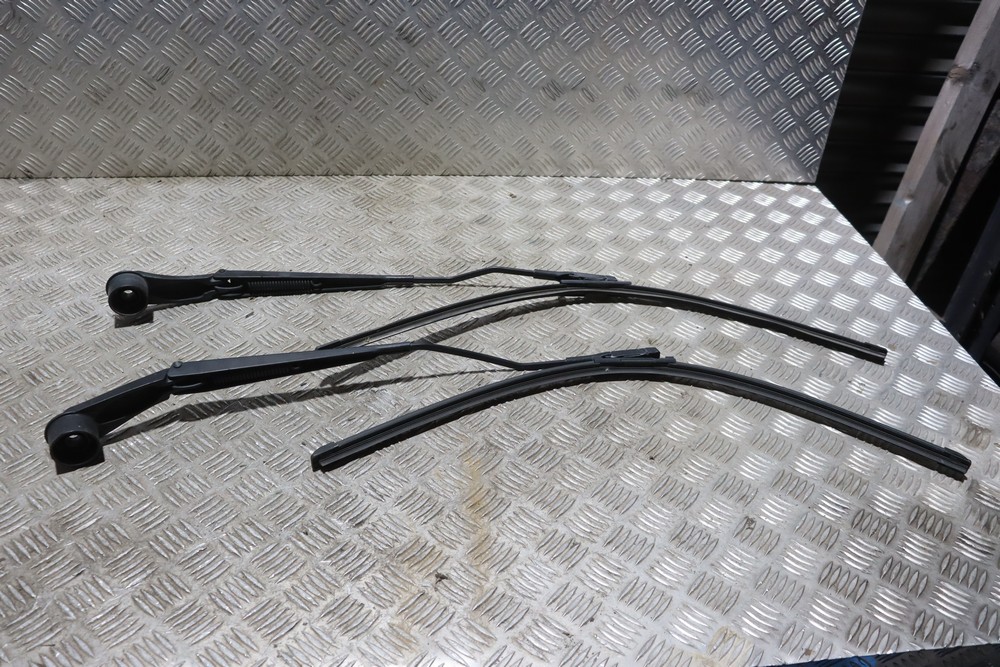 TRANSIT CONNECT MK2 FRONT WIPER ARMS WITH WIPERS 2014-2018 YO16V – Gala ...