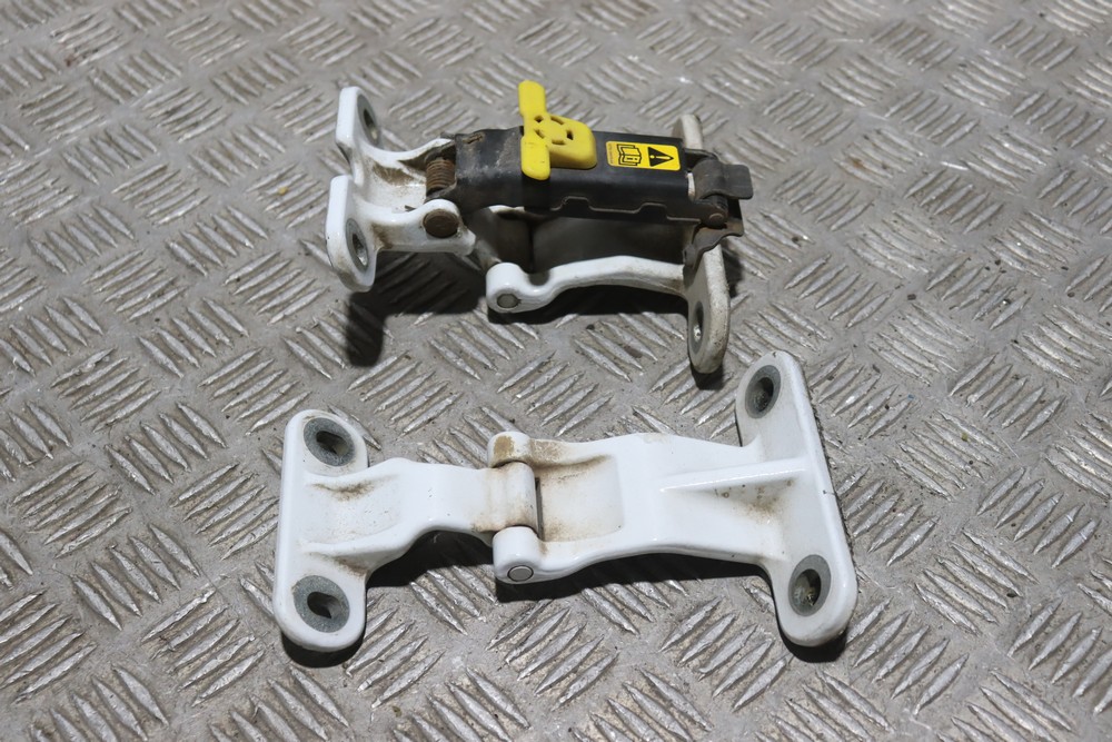 FORD TRANSIT COURIER MK1 OSR REAR DOOR HINGES FROZEN WHITE 2014-2017 ...