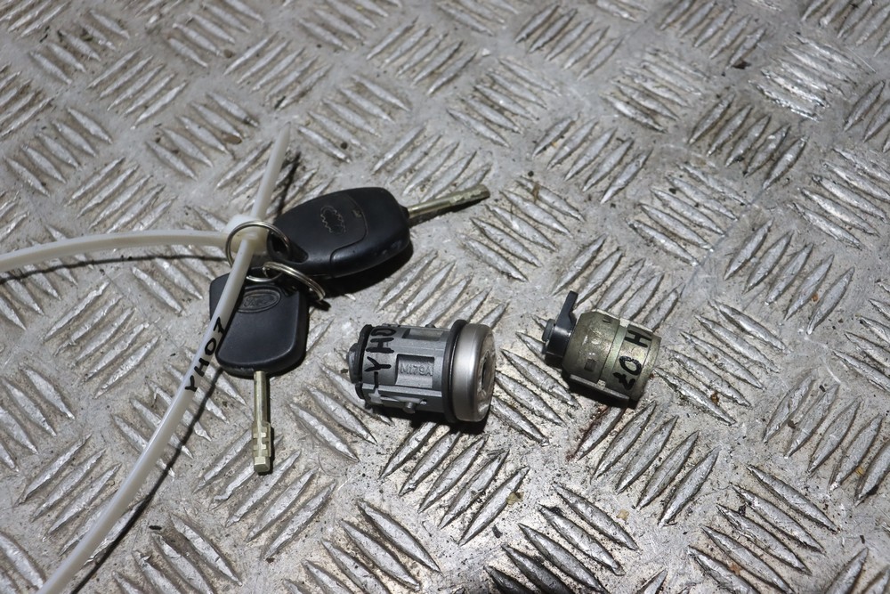 FORD FUSION MK1 TWO KEYS IGNITION LOCK 2006-2012 YH07 – Gala Motors