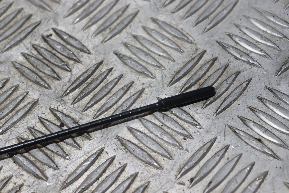 FORD RANGER MK3 AERIAL ANTENNA WITH BASE 2016-2022 LD68 – Gala Motors