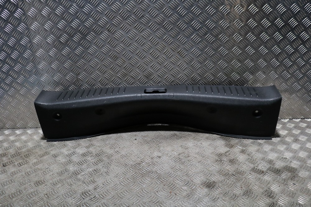 FORD FOCUS MK2 BOOT STEP TRIM 4M51-A40352-A 2008-2011 WA09 – Gala Motors