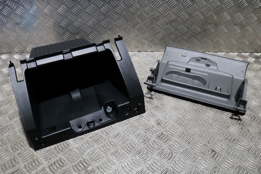 FORD FOCUS MK2 NS GLOVE BOX VP4M5X-A06008-BAW, 4M51-A06044-BEW 2008 ...