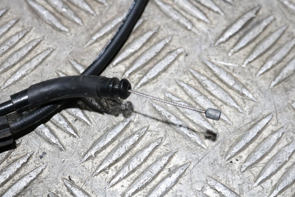 FORD FIESTA MK8 BONNET RELEASE CABLE WITH HANDLE 2017-2021 EU68 – Gala ...