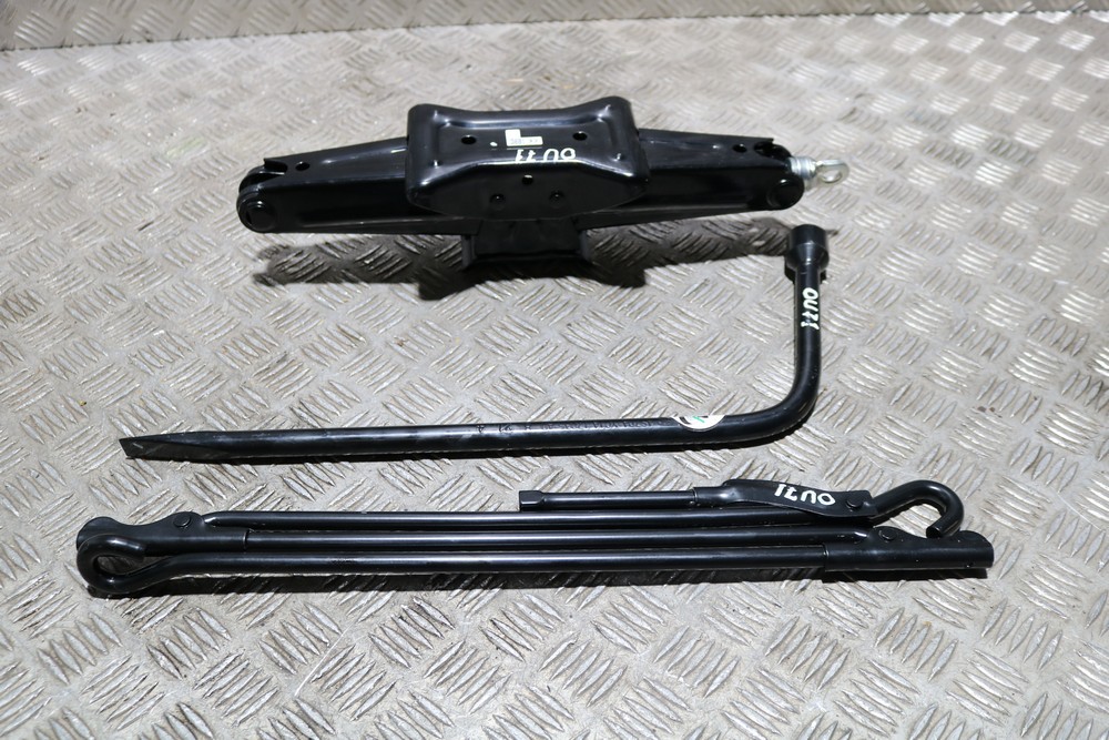 FORD TRANSIT CUSTOM MK8 CAR JACK KIT WITH HANDLE 2018-2022 OU71 – Gala ...