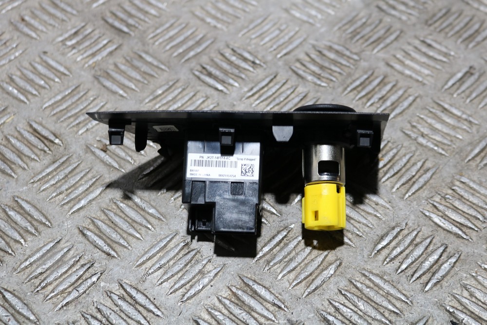 TRANSIT CUSTOM MK8 12V SOCKET WITH USB JK21-V044K62-DEW 2018-2022 OU71 ...