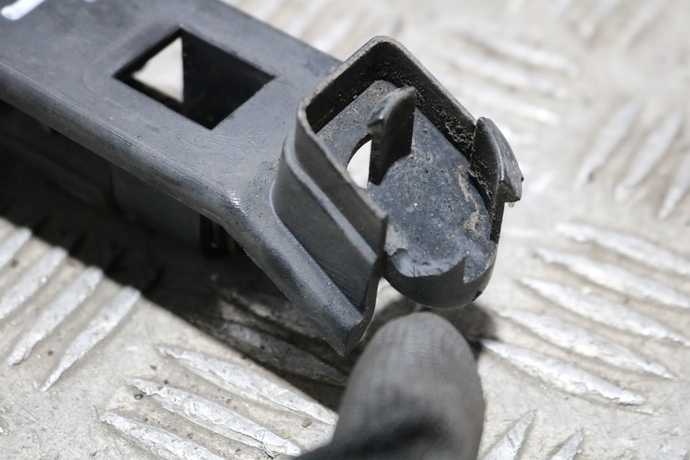 FORD TRANSIT CUSTOM MK8 TOWING HOOK EYE WITH HOLDER (SEE PHOTOS) 2013 ...