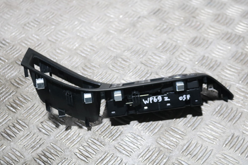 FORD FIESTA MK8 OSF FRONT DOOR WINDOW SWITCH UNIT H1BT-14540-CC 2017 ...