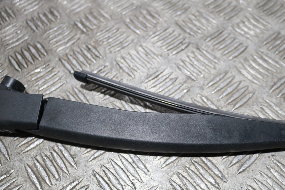 FORD FIESTA MK8 REAR WIPER ARM WITH WIPER 2017-2021 CU69 – Gala Motors