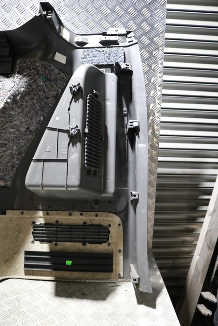 FORD TRANSIT CUSTOM MK8 NSR REAR BOOT SIDE PANEL TRIM 2018-2022 BK20 ...