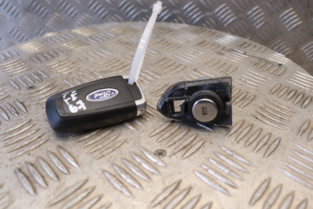 FORD EDGE MK1 SPORT KEY DOOR LOCK DS7A-F21990- 2015-2019 FE67 – Gala Motors