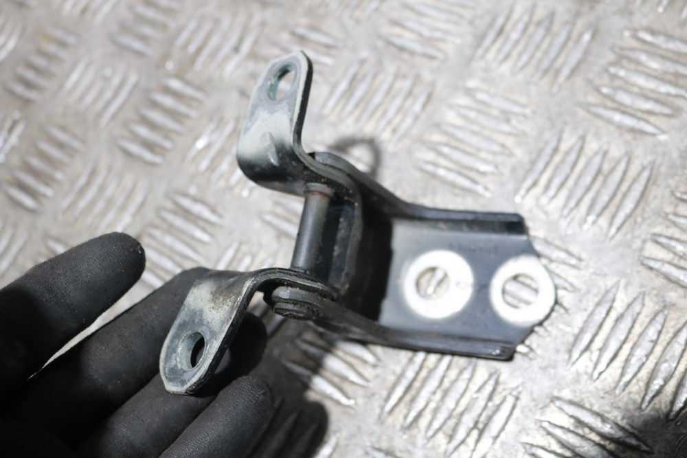 FORD RANGER MK3 OSF FRONT DOOR HINGES IN AGATE BLACK 2016-2022 YG21 ...