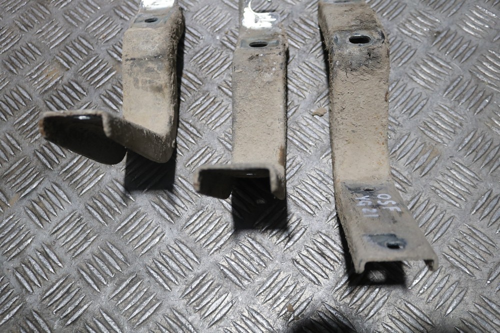 FORD RANGER MK3 OS SIDE STEP BRACKETS 2016-2022 YG21 – Gala Motors