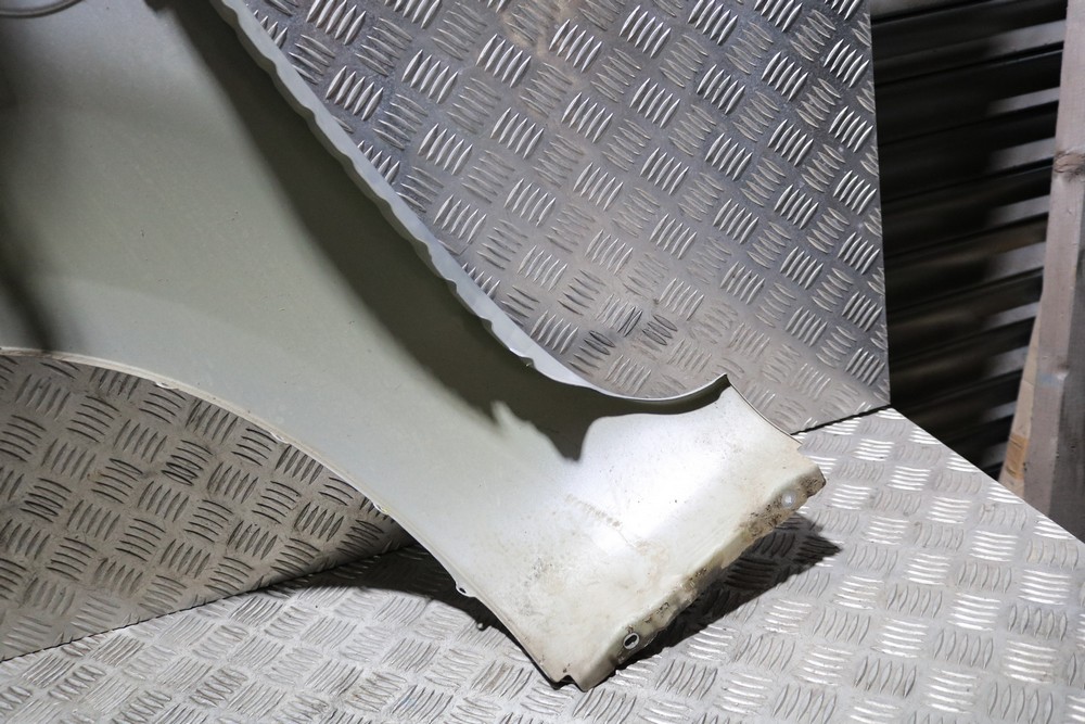 FORD RANGER MK3 OS WING IN MOONDUST SILVER 2016-2022 WN72 – Gala Motors