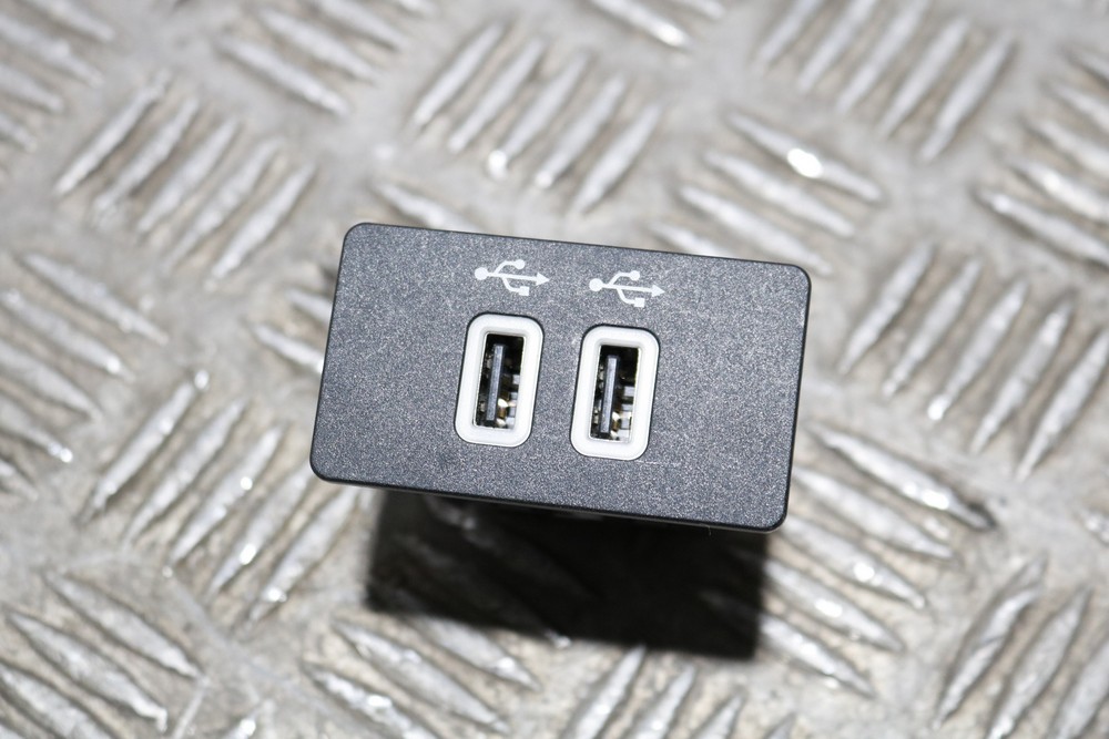 FORD RANGER MK3 USB HUB HC3T-14F014-BE 2016-2022 WN72 – Gala Motors