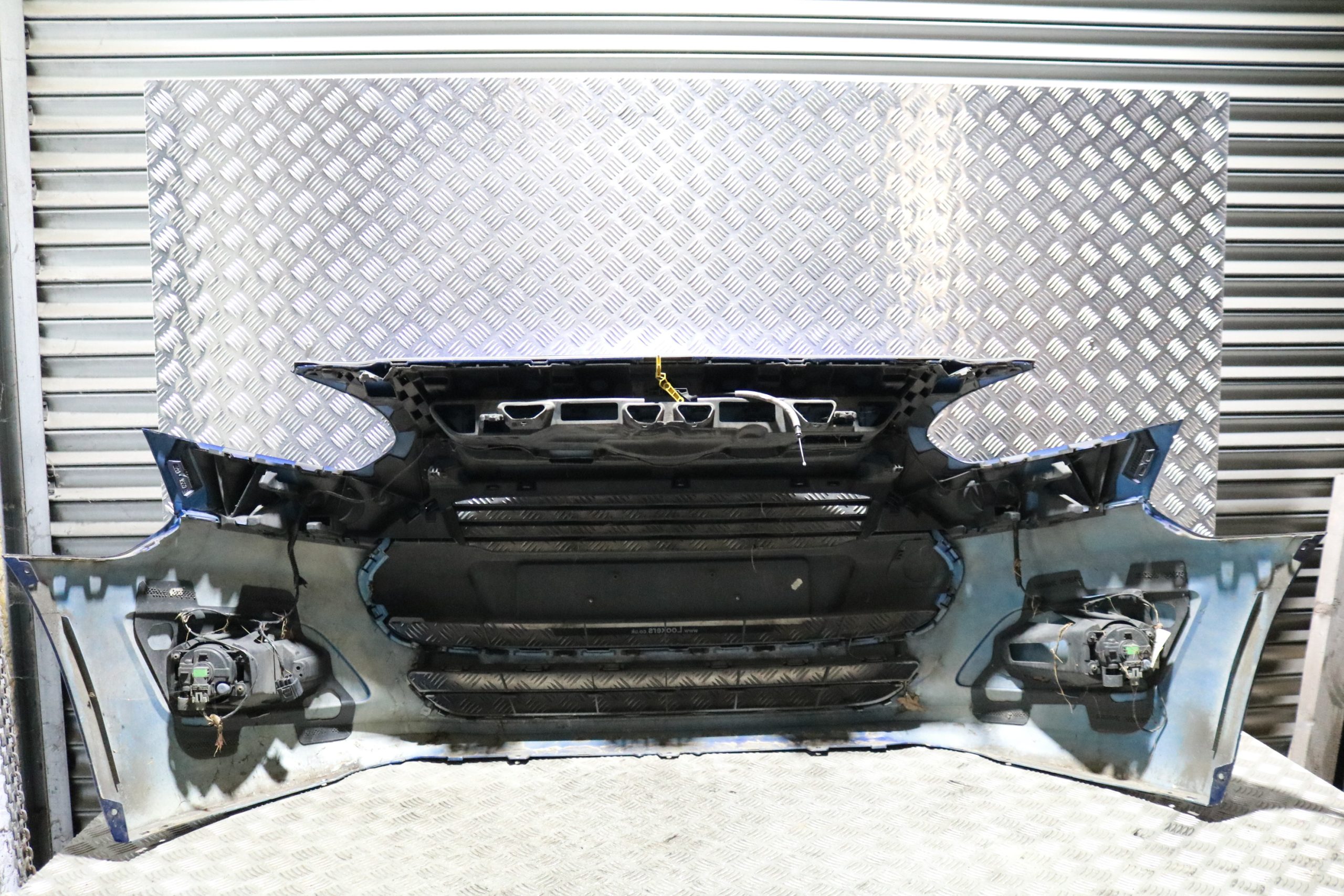 FORD TRANSIT CONNECT MK2 FRONT BUMPER DEEP IMPACT BLUE (SEE PHOTOS) 14 ...