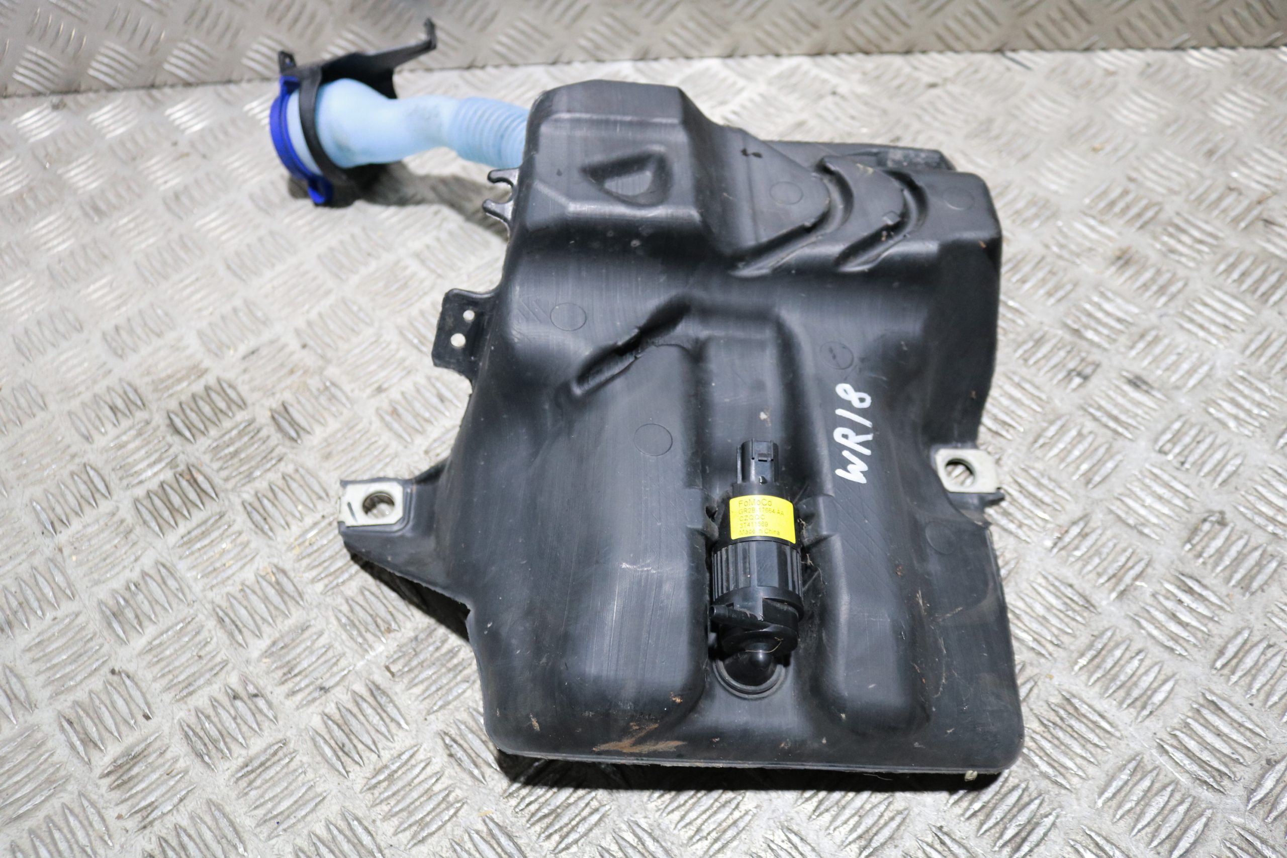 FORD TRANSIT CONNECT MK2 WINDSCREEN WASH TANK GR2B-17664-AA 2014-2018 ...