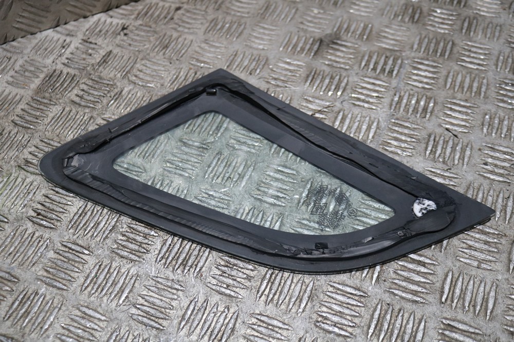 FORD ECOSPORT MK1 OSR REAR QUARTER GLASS (SEE PHOTOS) 2014-2017 SE17B ...