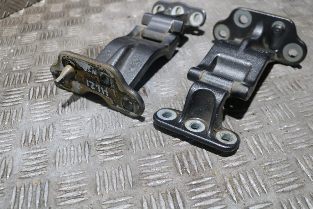 FORD TRANSIT CUSTOM MK8 NSR REAR DOOR HINGES IN MAGNETIC GREY 2018-2022 ...