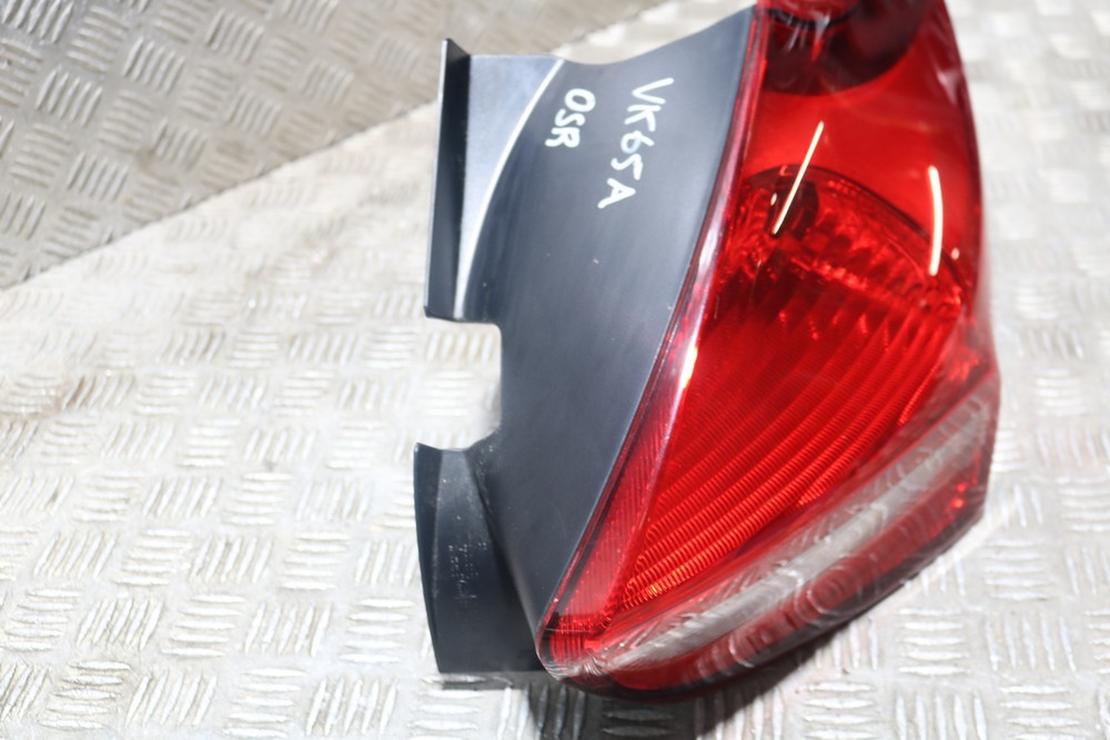 FORD FOCUS MK3 ST HATCHBACK OS REAR LED LIGHT CLUSTER 2015-2018 VK65A ...