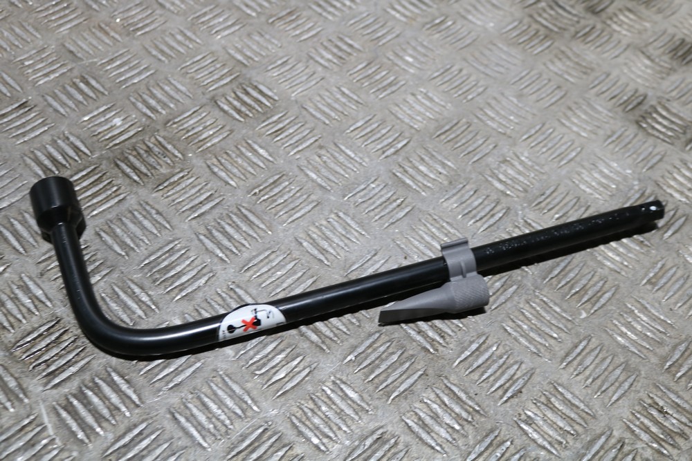 FORD TRANSIT CONNECT MK2 WHEEL NUT BRACE 2014-2018 EA67T – Gala Motors