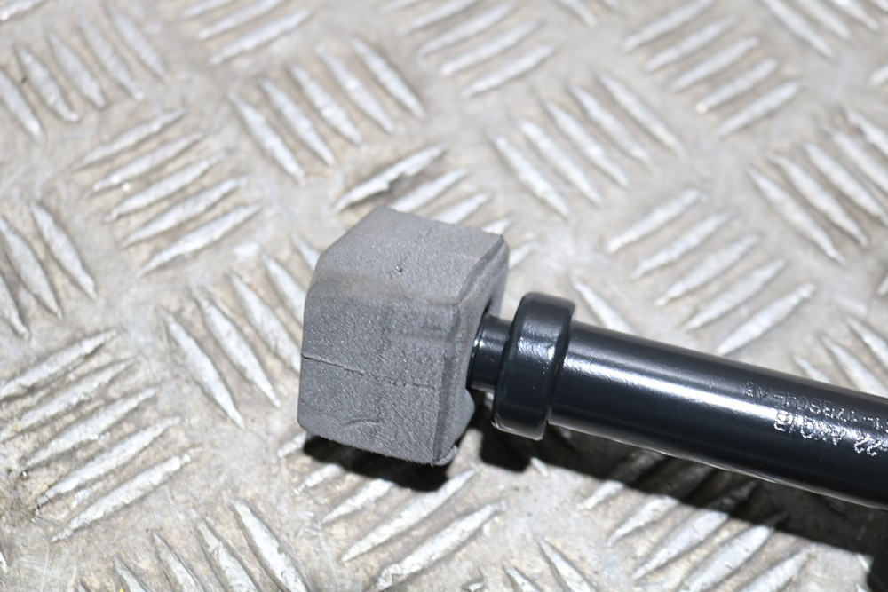 FORD PUMA MK1 ST-LINE X TOWING EYE HOOK WITH FOAM 2019-2023 CA23 – Gala ...