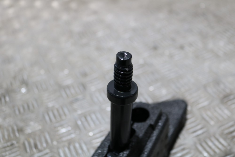 FORD PUMA MK1 ST-LINE X TOWING EYE HOOK WITH FOAM 2019-2023 CA23 – Gala ...